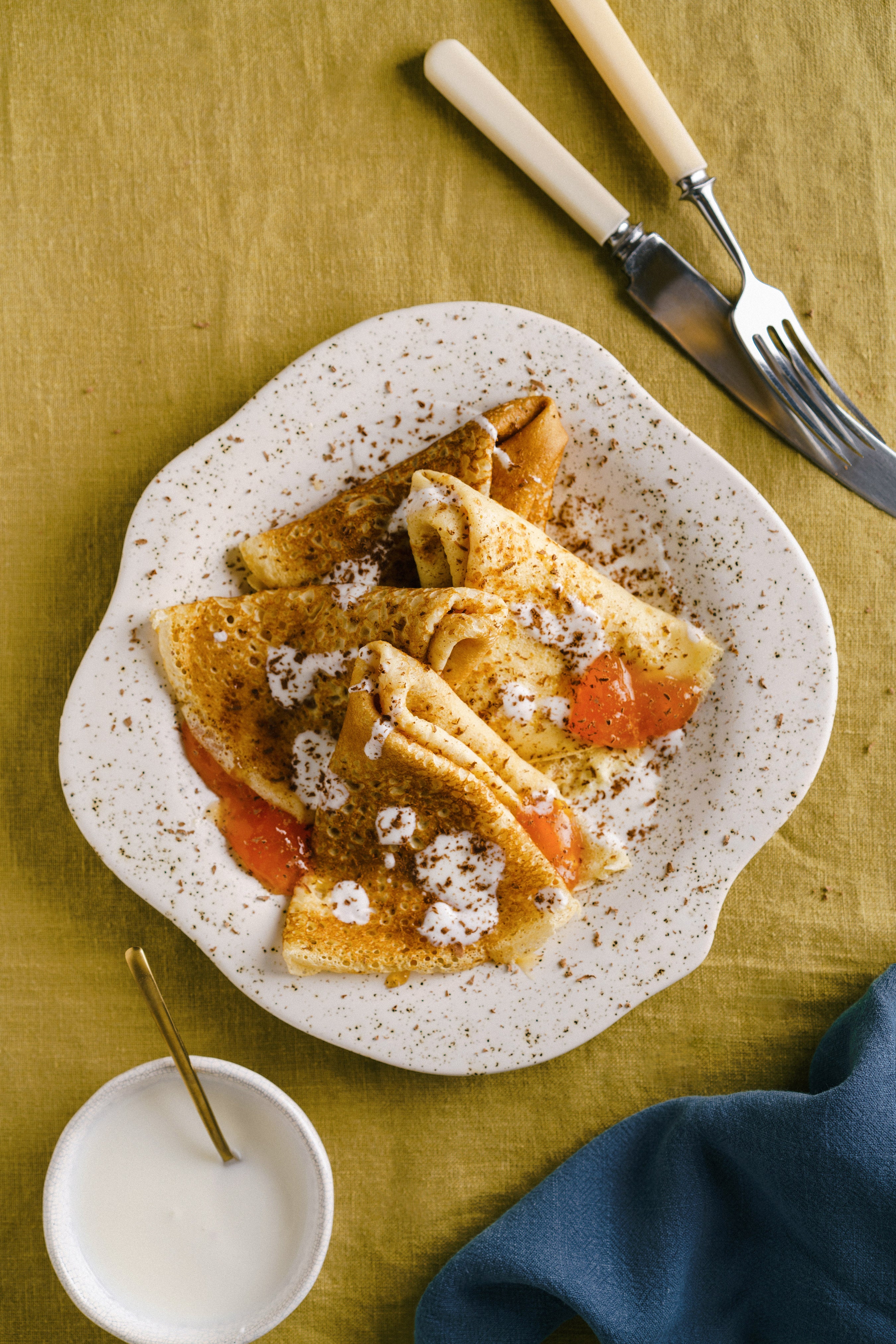 Recette de Konfiti Krepe à la crème sure au beurre noisette – Cuisine ...